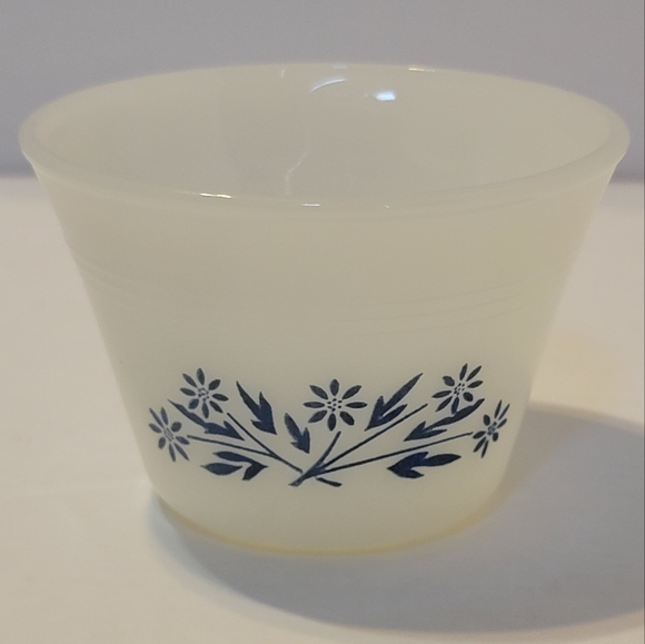 Vintage | Kitchen | Vintage Dynaware Pyrorey Blue Flower Pattern ...
